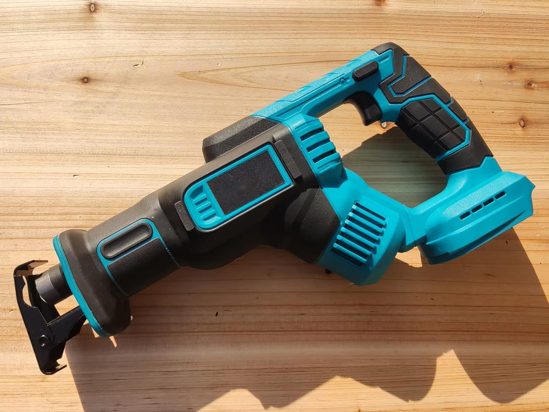 Best 5 Reciprocating Saws: Your Ultimate Guide to Power Cutting